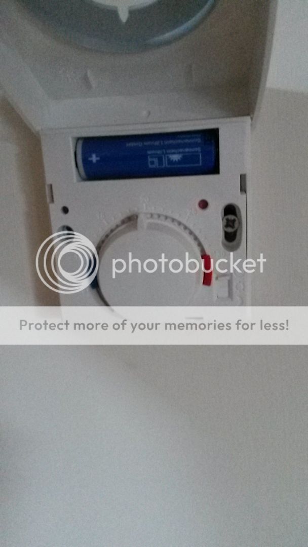 Unipipe underfloor heating thermostat | DIYnot Forums